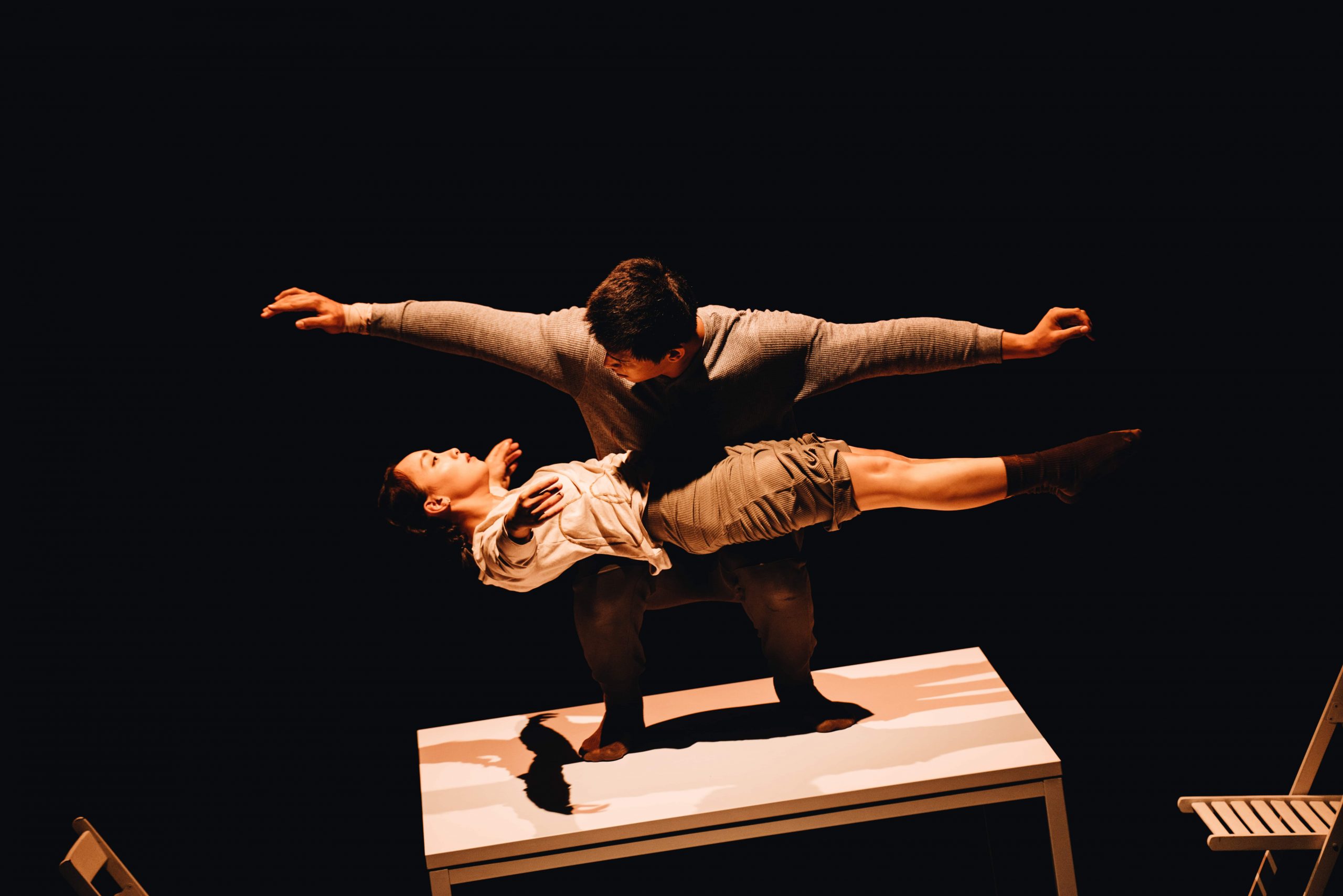 [Avignon OFF] « DUO », sortir des lignes, du voyage intérieur aux ...