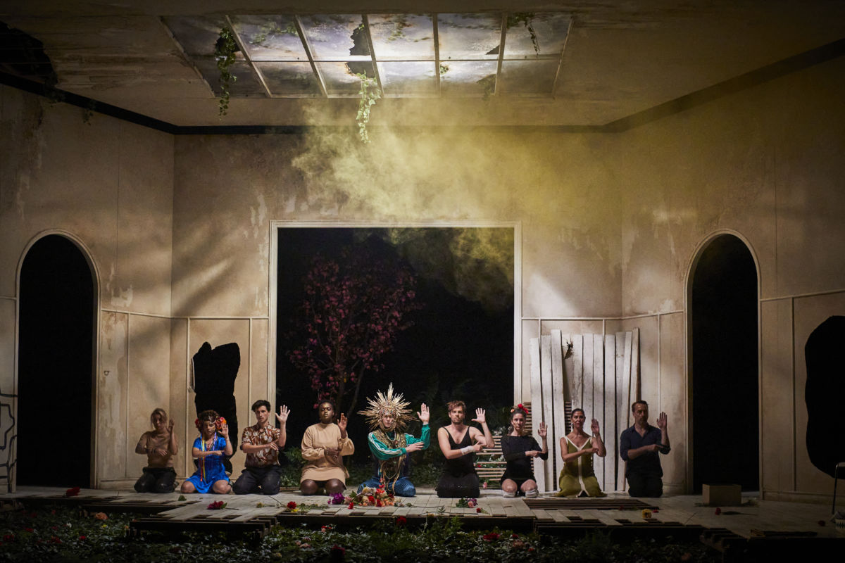 "UN SACRE" de Guillaume Poix et Lorraine de Sagazan, La danse des morts